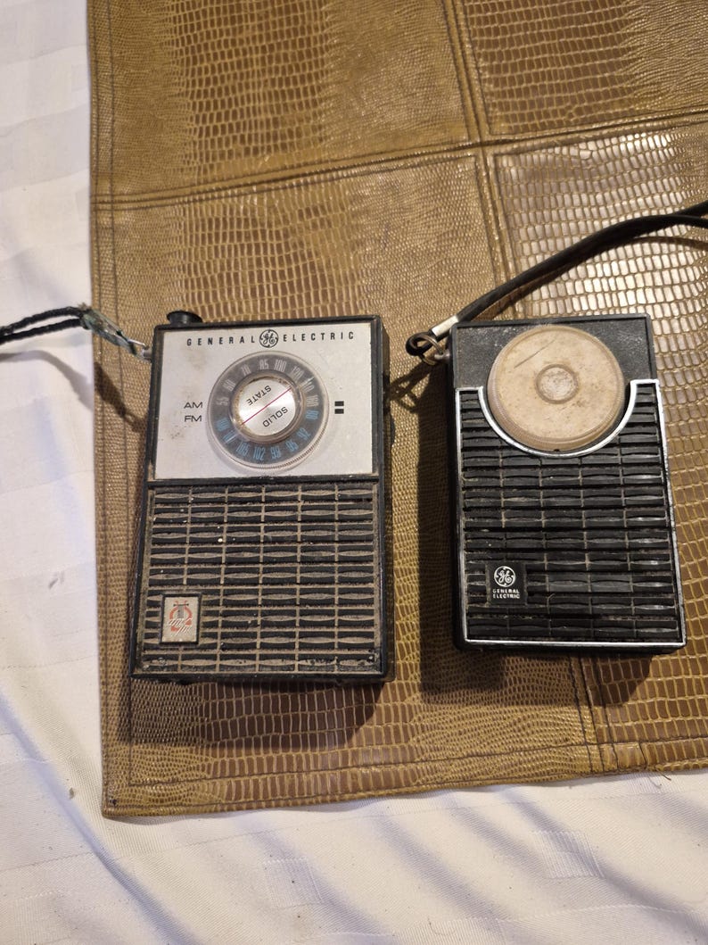 Two Vintage General Electric Transistor Radios,1960s - Etsy