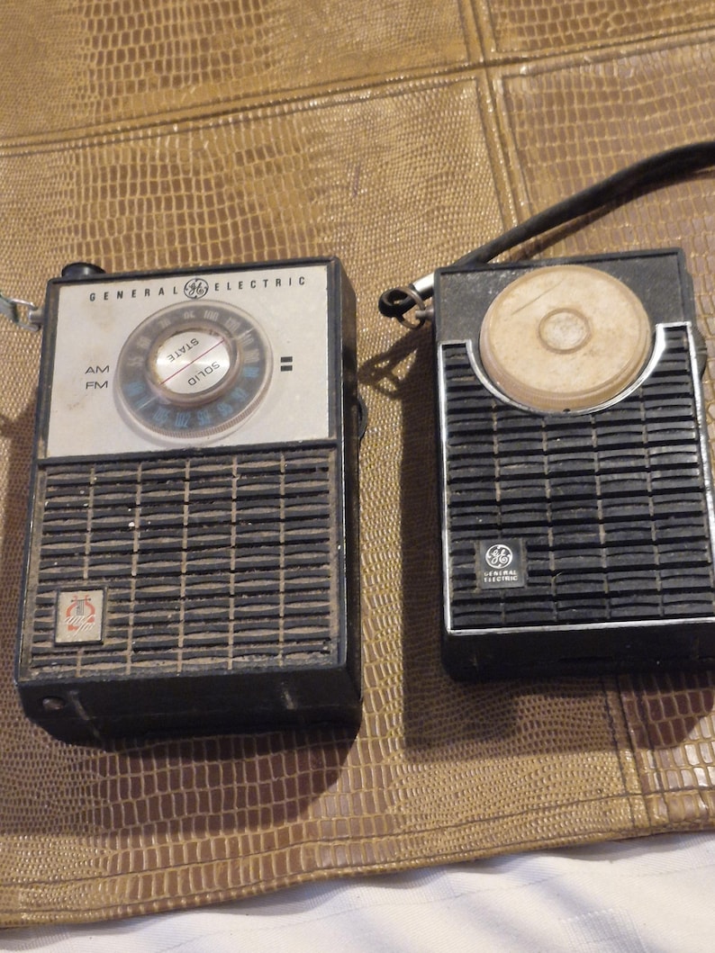 Two Vintage General Electric Transistor Radios,1960s - Etsy