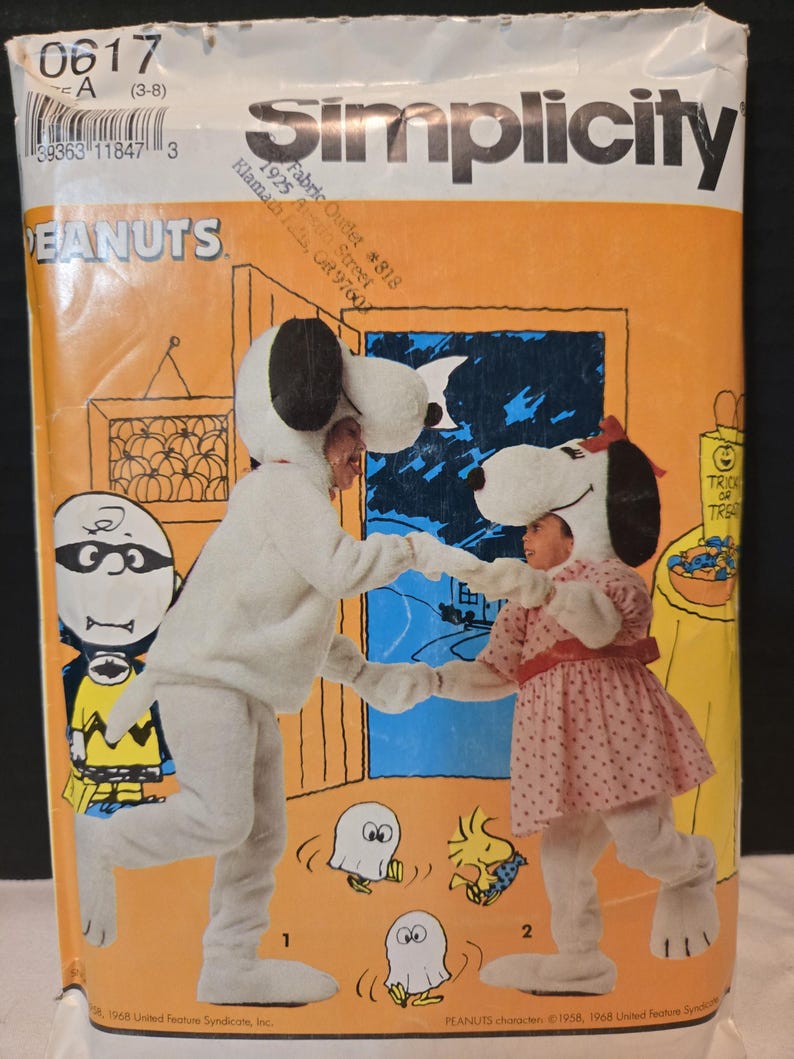 Simplicity 0617 Peanuts Snoopy and Belle Costume Patterns. Children's ...