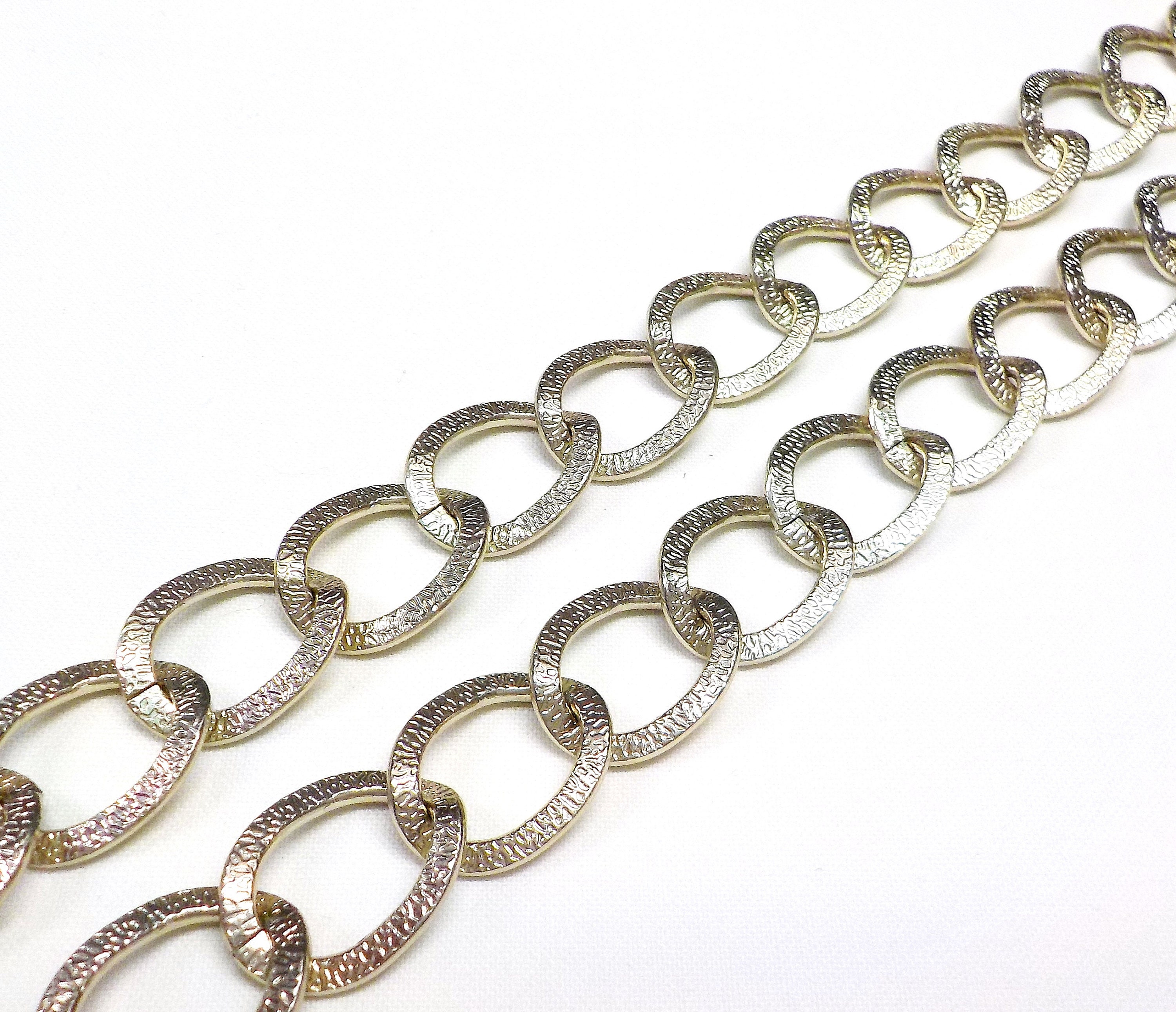 Silver Shinny Aluminium Chain, Textured Curved Chain 2x15.5x20mm ...