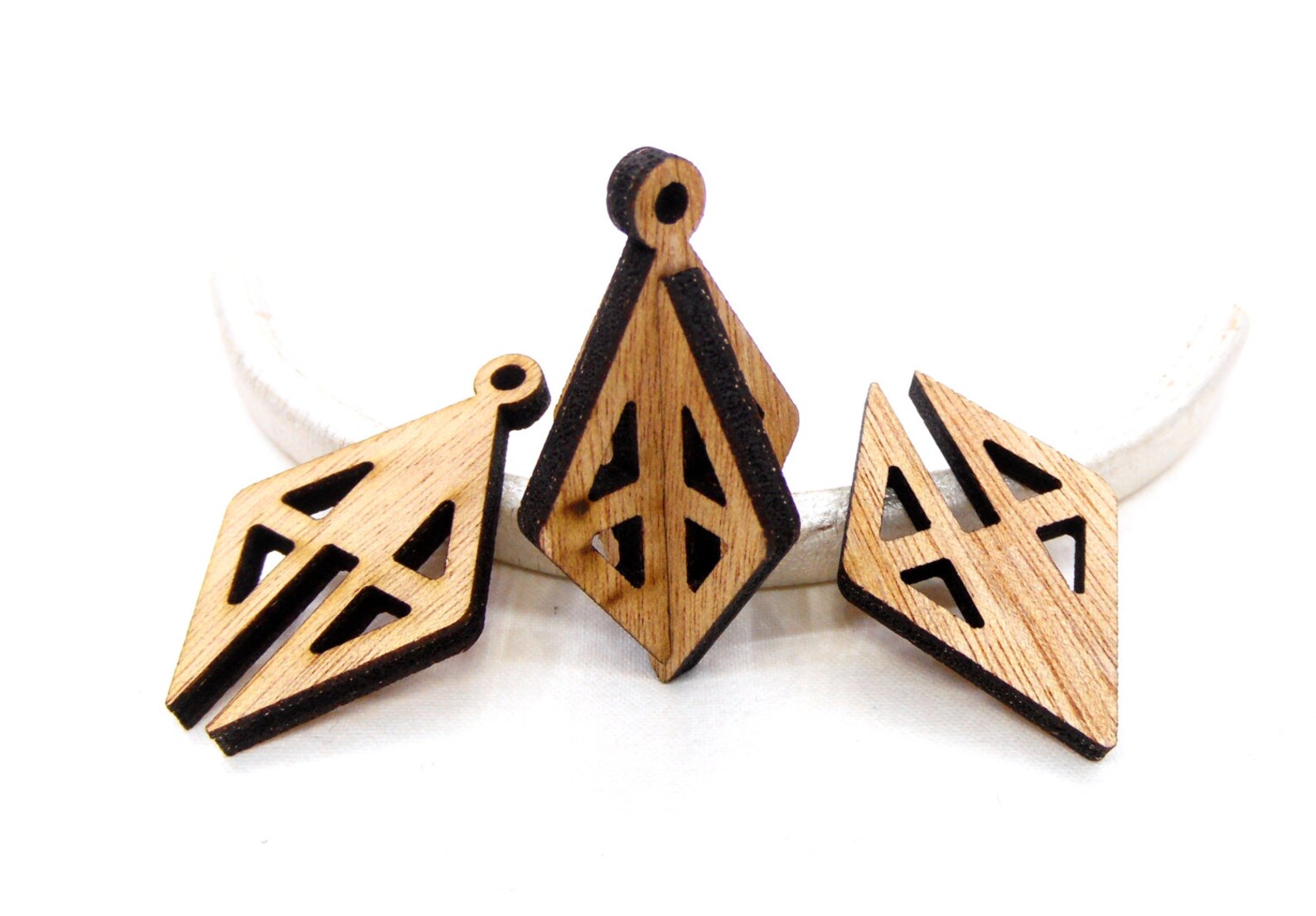 3D Rhombus Wooden Pendant, 3D Geometric Wood Pendant, Laser Cut Rhombus ...