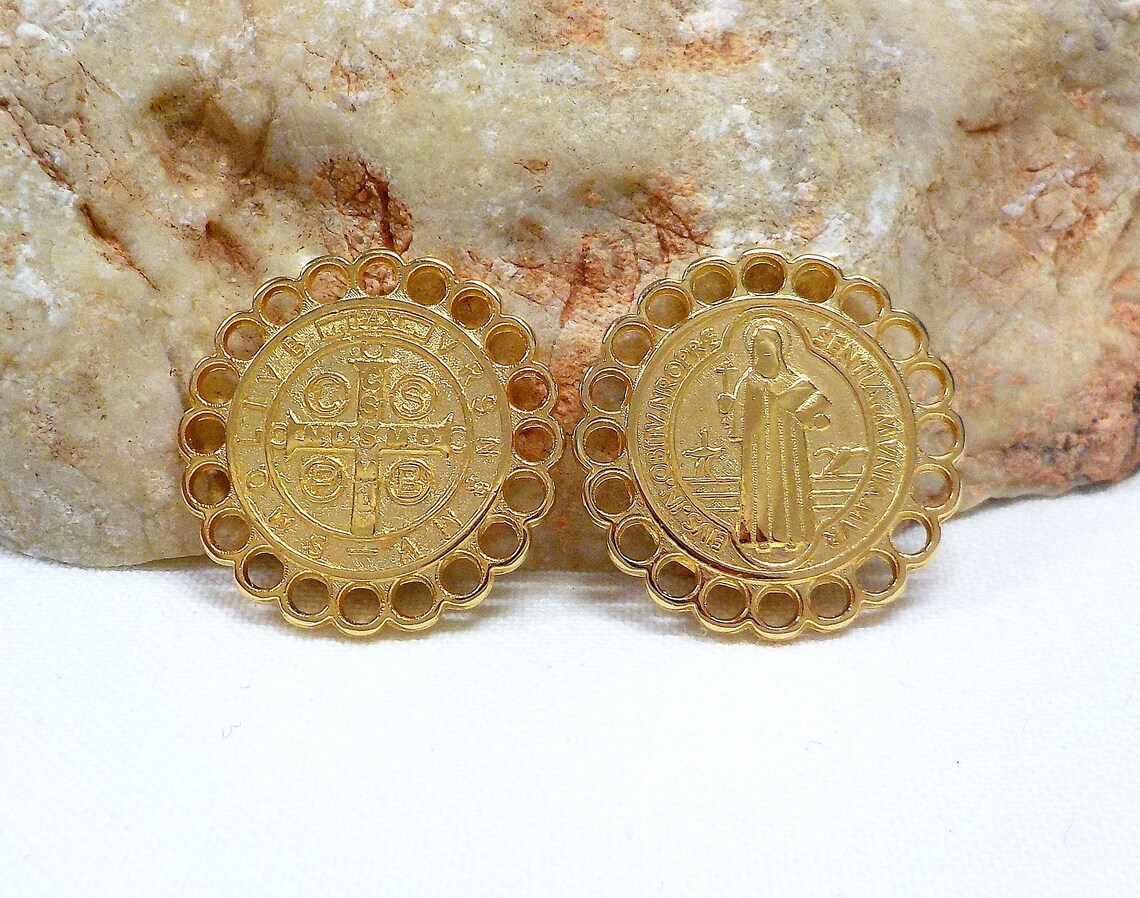 Gold Plated Round Jesus Pendant, Gold Jesus Charm, Rosary Metal Charm ...