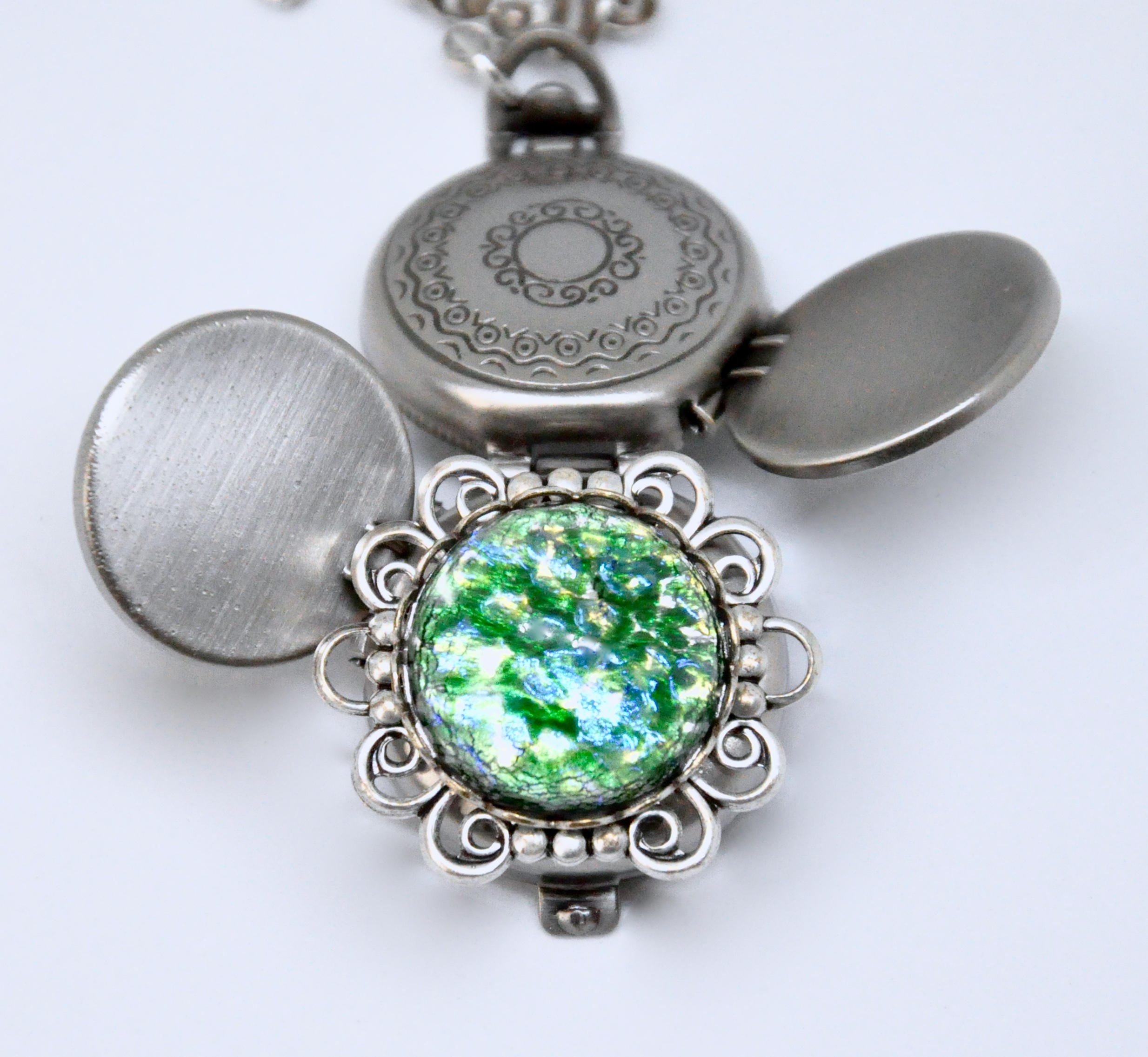 Emerald Green Locket Necklace 4 Photo Locket Antique Silver | Etsy