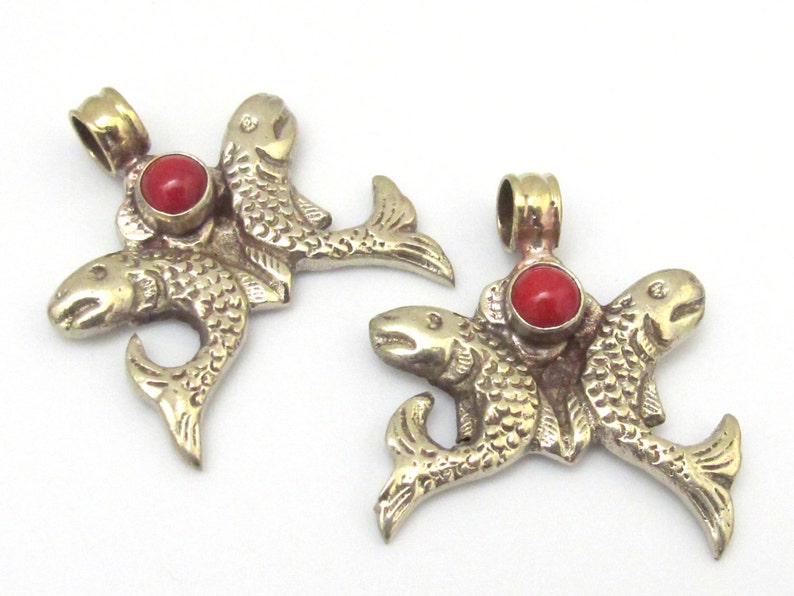 1 Pendant Two Golden Fish Auspicious Buddhist Symbol Charm | Etsy