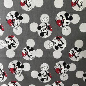 Mickey Head Toss - Etsy