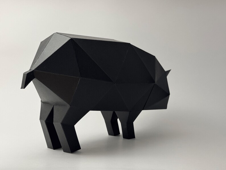 Geometric Pig Paper Craft DIY Template - Polygonal Animal Sculpture for ...