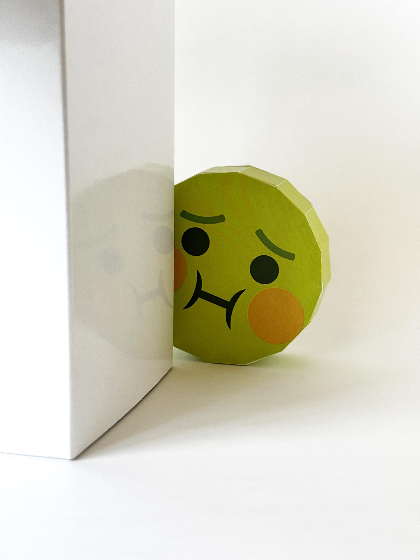 Emoji Papercraft Models, DIY Polygon Desk Decoration, Printable ...