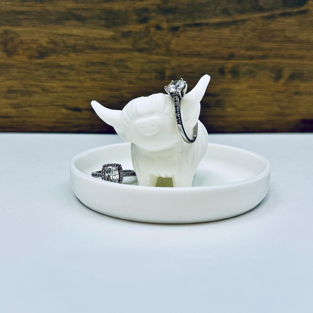 Highland Cow Ring Holder – Farmhouse Jewelry Dish for Rings, Earrings ...
