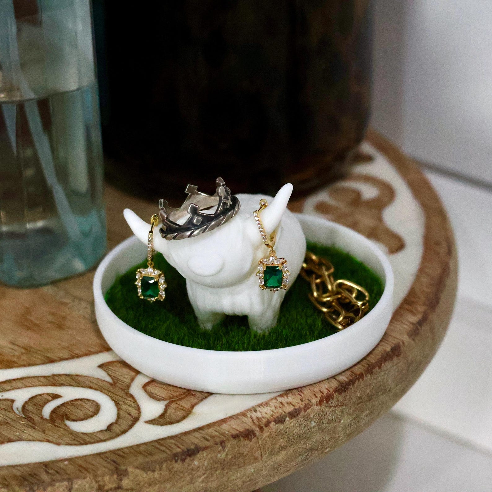 Grazing Highland Cow Ring Holder – Farmhouse Jewelry Dish for Rings ...