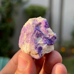 35 Gram Uv-reactive Hackmanite Raw Specimen | Raw Hackmanite, Purple ...