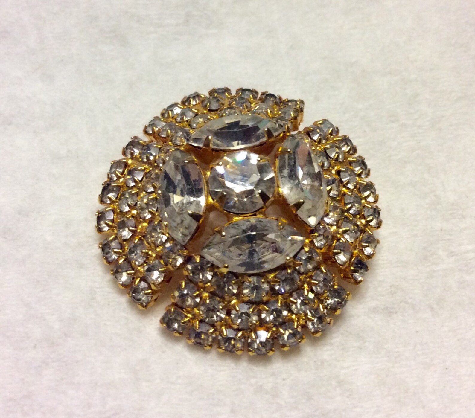 Vintage Gold Metal Clear Colorless Rhinestones Circle Brooch Pin Etsy