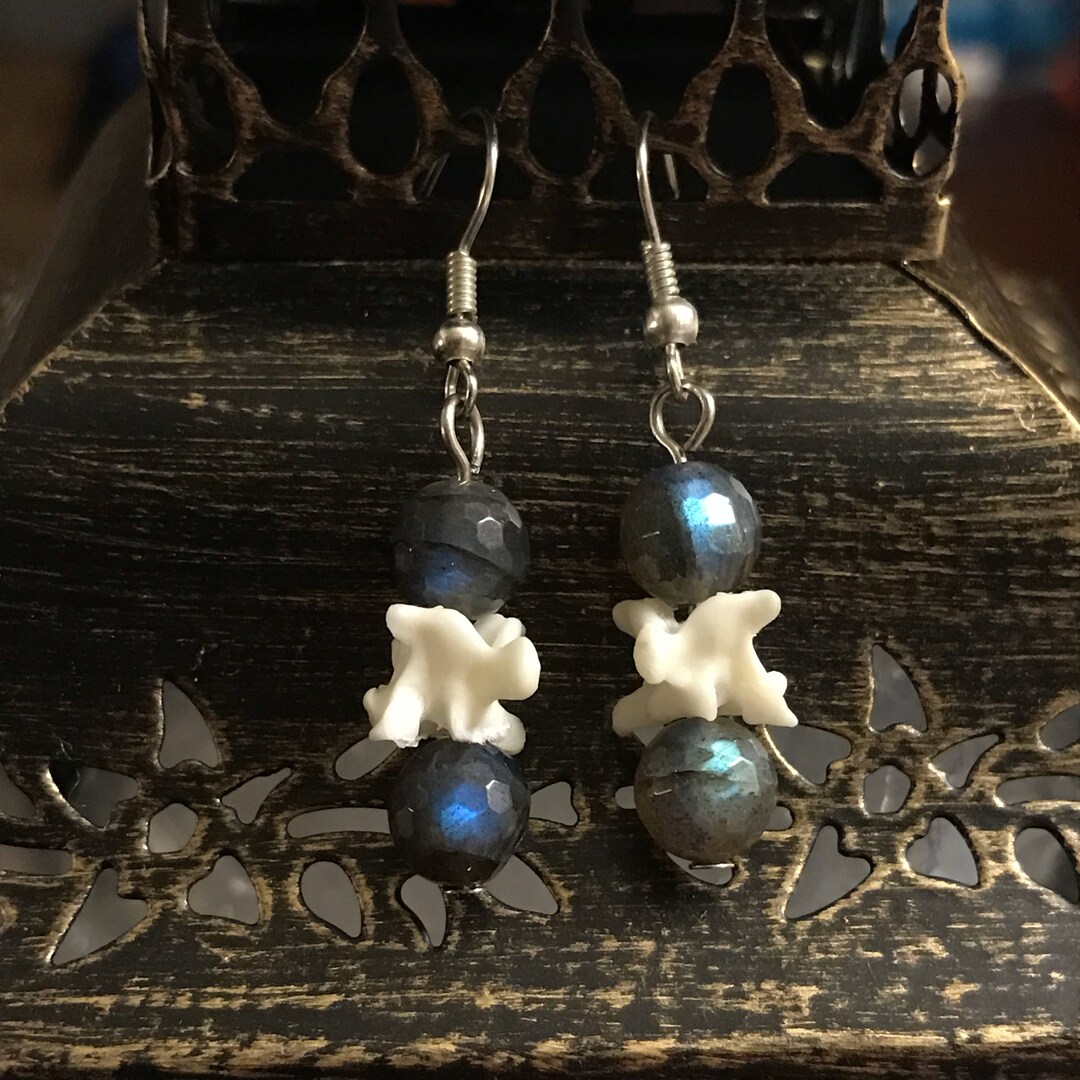 Faceted Labradorite and Python Vertebrae Earrings / Real Bone - Etsy