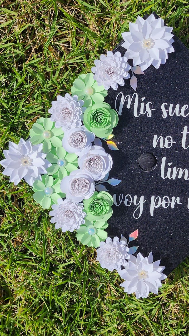 Personalized Floral Graduation Cap Topper | Custom Floral Cap Design ...