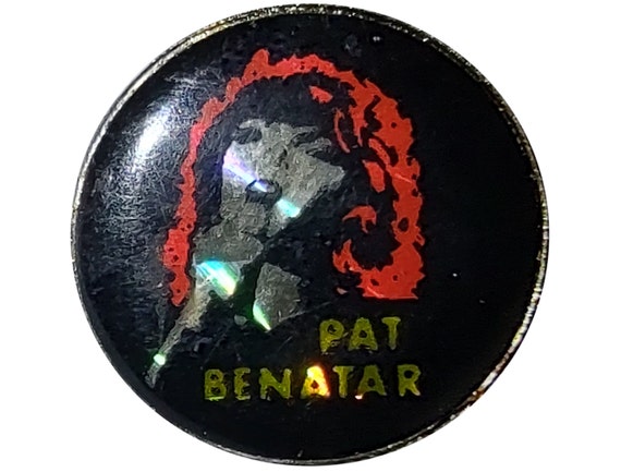 PAT BENATAR vintage pin lapel badge 1980s pinback - Gem