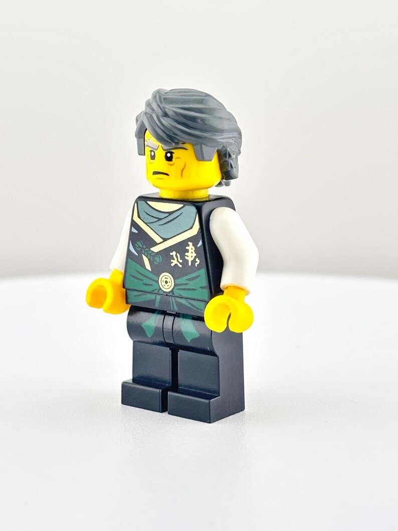 LEGO® Lord Garmadon NINJAGO Minifigure – Tournament of Elements Villain ...