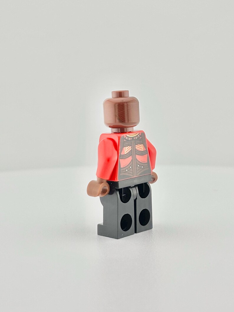 LEGO® Okoye Marvel Minifigure – Red Top – Marvel Wakanda Forever Super ...