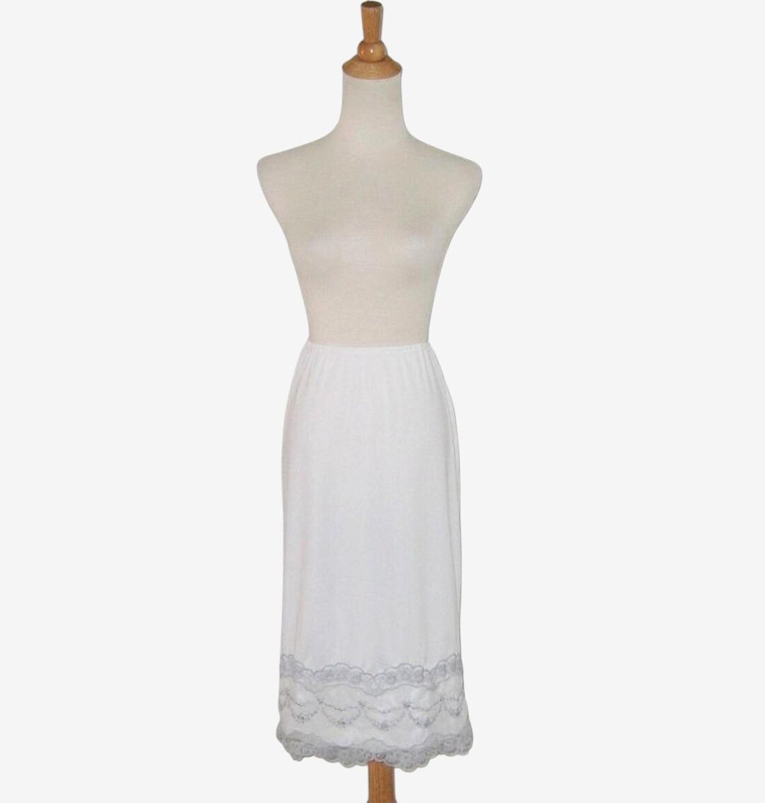 Vintage 1950s White Embroidered Nylon Half Slip by Van Raalte - Size XS ...