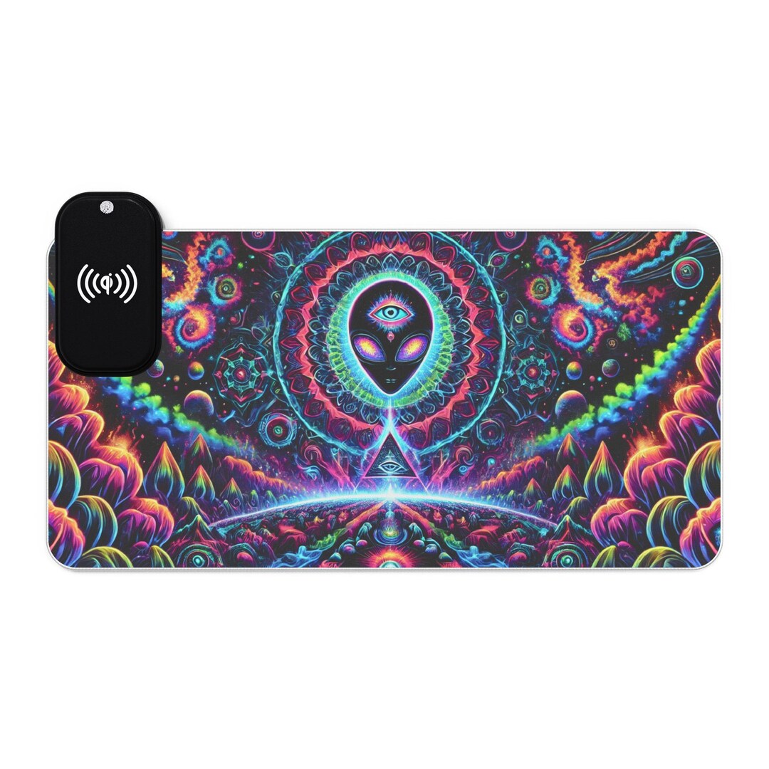 Trippy Alien LED Gaming Mouse Pad - Wireless Charging - Etsy