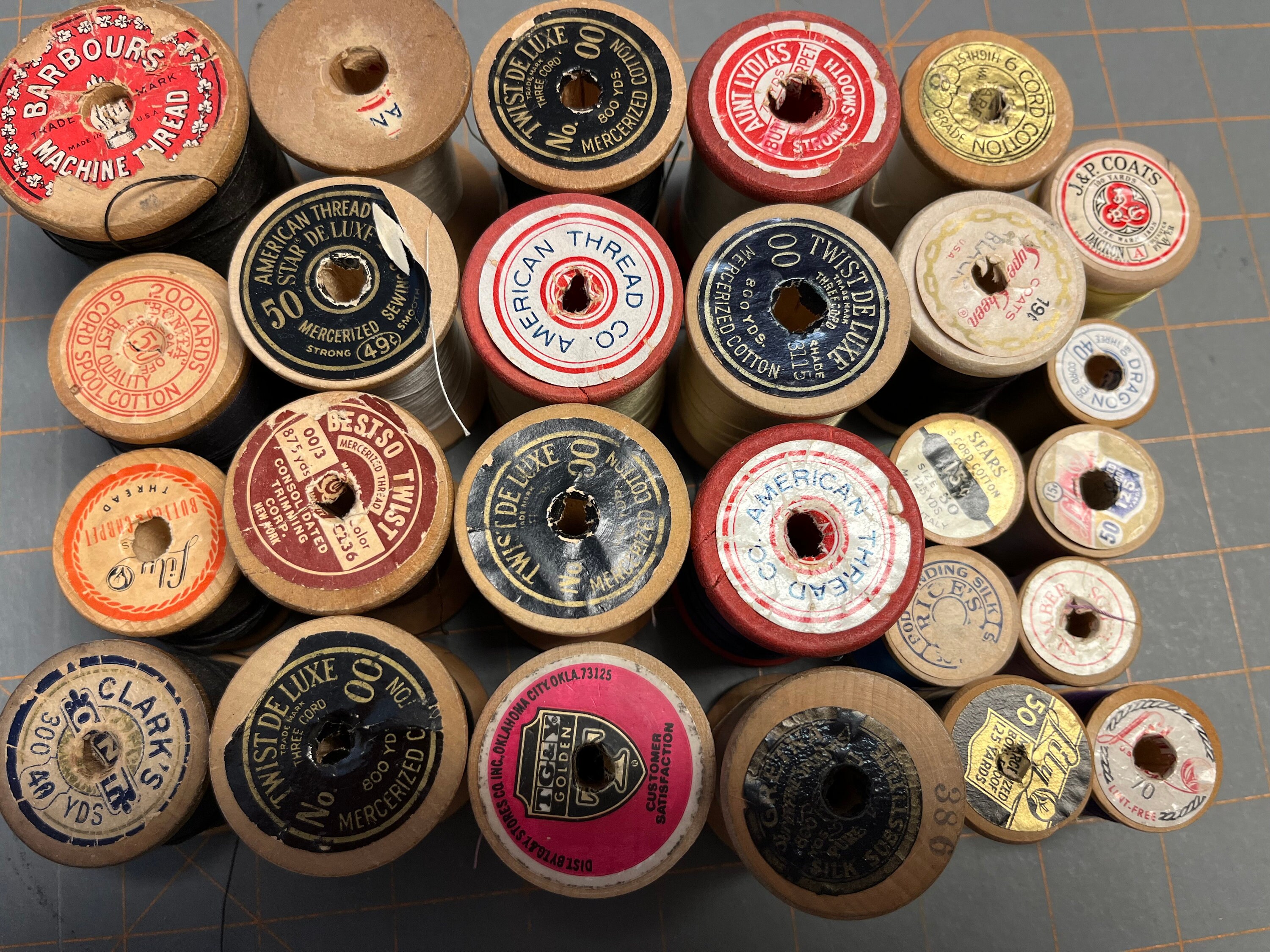 Thirty Vintage Wooden Sewing Thread Spools, Most Larger Sizes, Classic ...