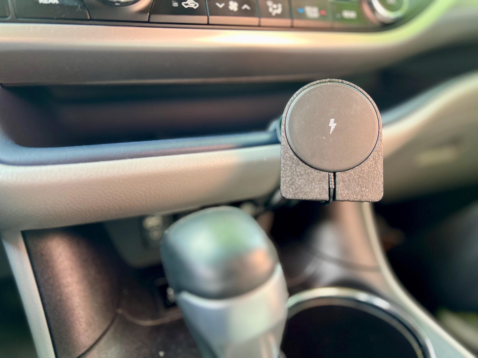 Magsafe Phone Mount Charger for Toyota Highlander 3rd Gen and 4th Gen ...
