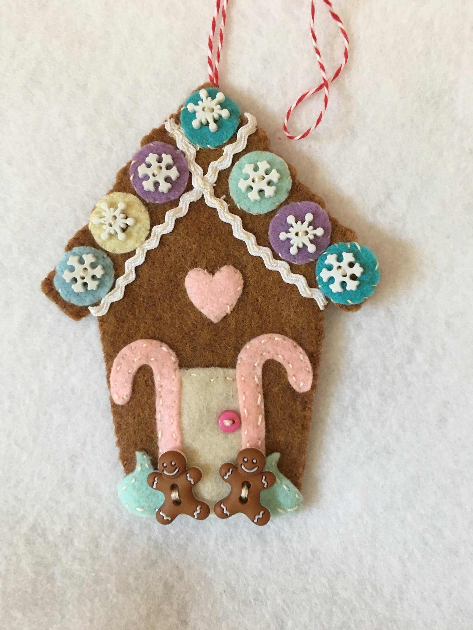 DIY Felt Gingerbread House Ornament Kit: Christmas Holiday Craft - Etsy