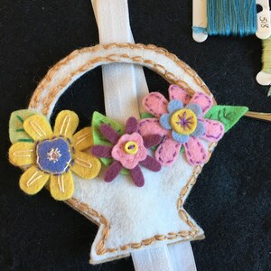 Wool Felt Bunny Rabbit-easter Decor-mothers Day Applique-penny Rug ...