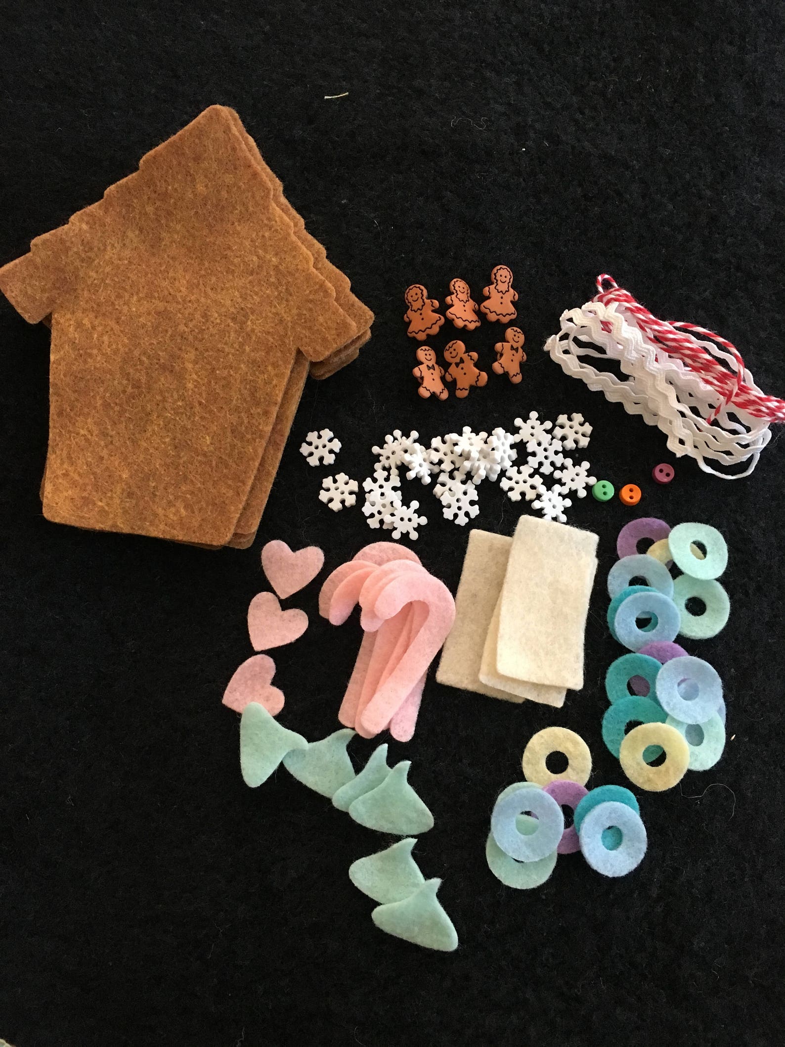 DIY Felt Gingerbread House Ornament Kit: Christmas Holiday Craft - Etsy