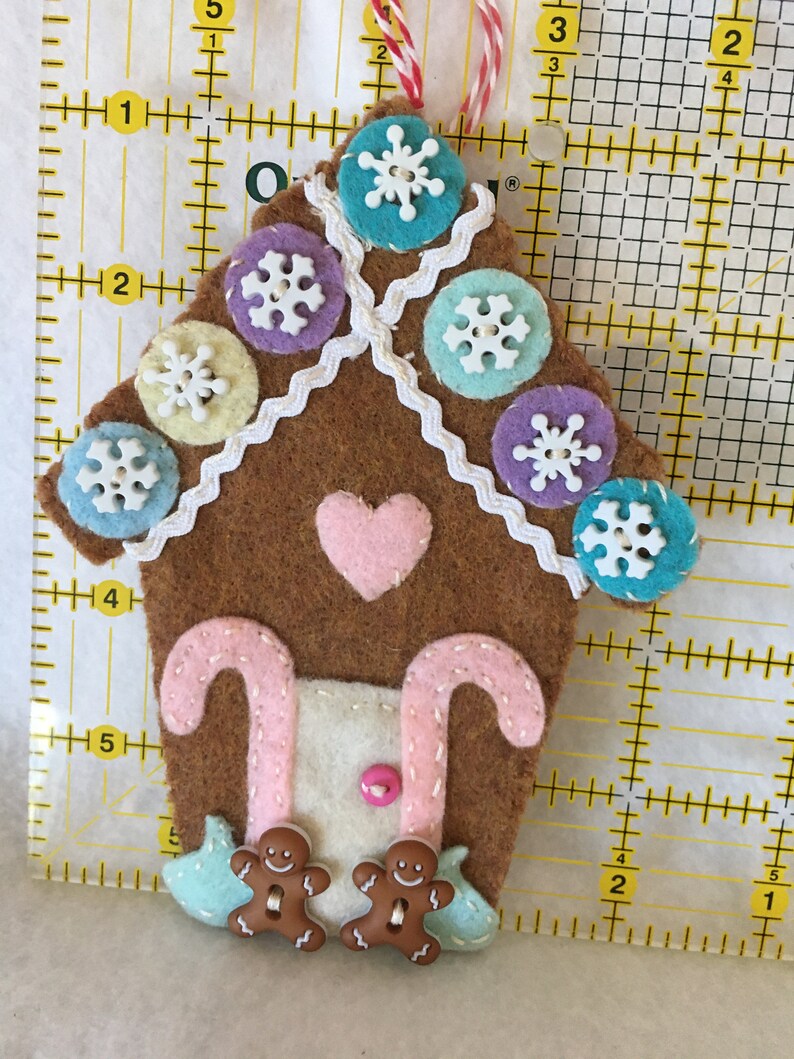 DIY Felt Gingerbread House Ornament Kit: Christmas Holiday Craft - Etsy