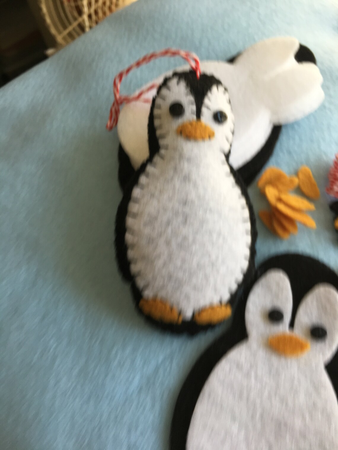 DIY Felt Penguin Ornament Kit: Christmas Holiday Craft (makes 6) - Etsy