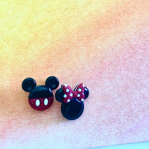 Mickey and Minnie Mouse Buttons-cartoon Mice Embellishments-iconic ...