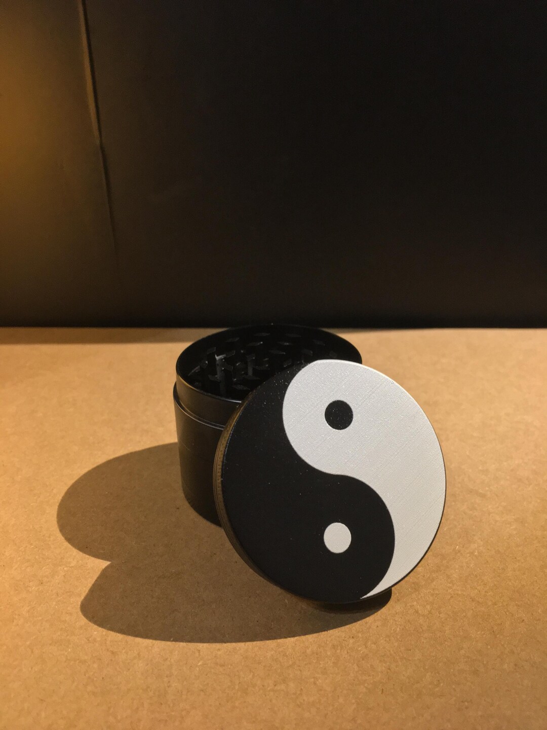 Yin Yang Grinder 50mm | 4-piece Black Metal Herb Grinder | Symbolic ...