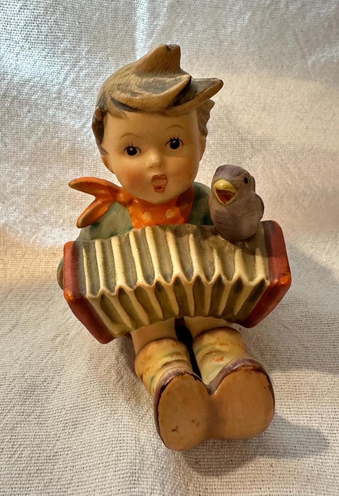 Authentic Hummel of a Girl Singing & Playing an Instrument - Etsy