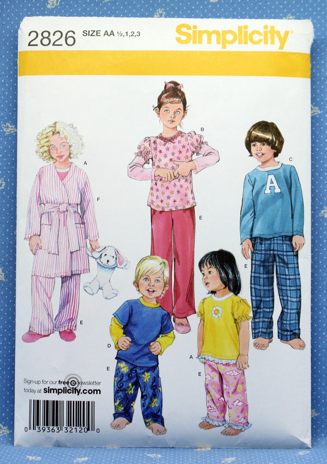 Simplicity Sewing Pattern 2826, Toddlers' Pajamas and Wrap Robe Sewing ...