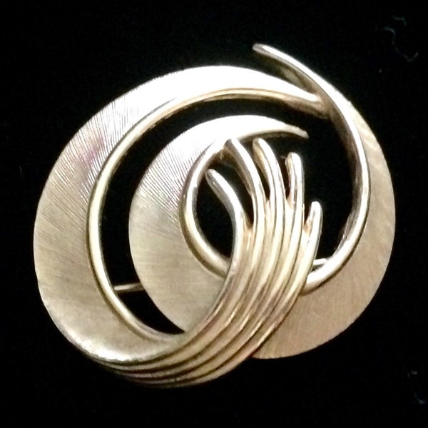 Trifari Pin Brooch - Etsy