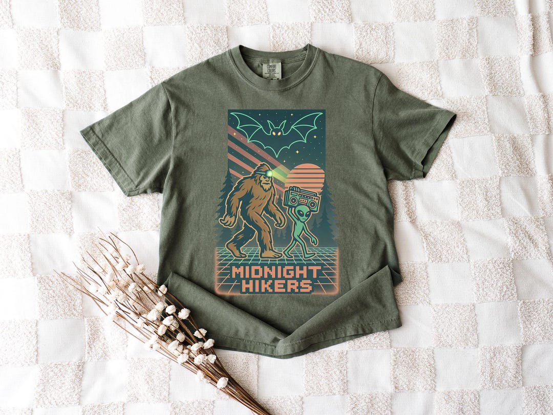 Bigfoot Alien Boombox Hiking Shirt Midnight Hikers Retro Synthwave ...