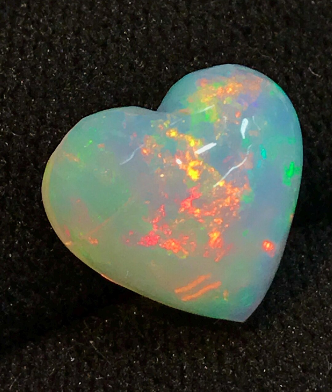 Opal Welo Ethiopian- Amazing Green Red Mix Fire - AAAA - High Quality ...