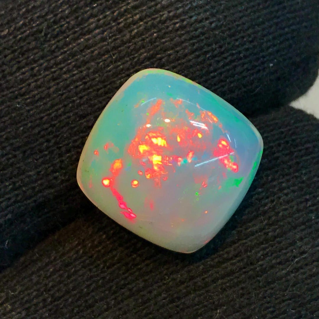Opal Welo Ethiopian- Amazing Green Blue - Red Mix Fire - AAAAAAAAA ...