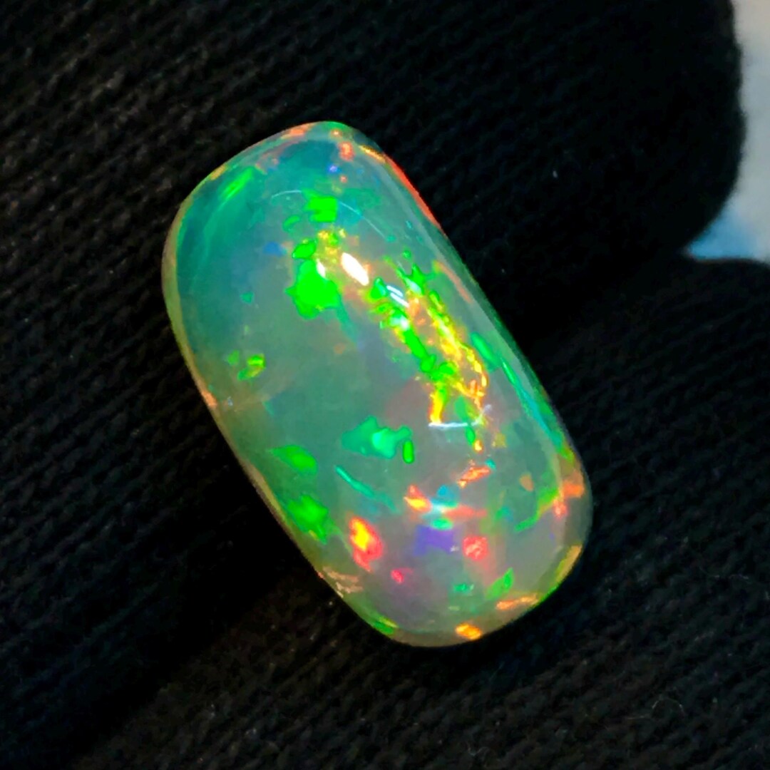 Opal Welo Ethiopian- Amazing Green Blue - Red Mix Fire - AAAAAAAAA ...