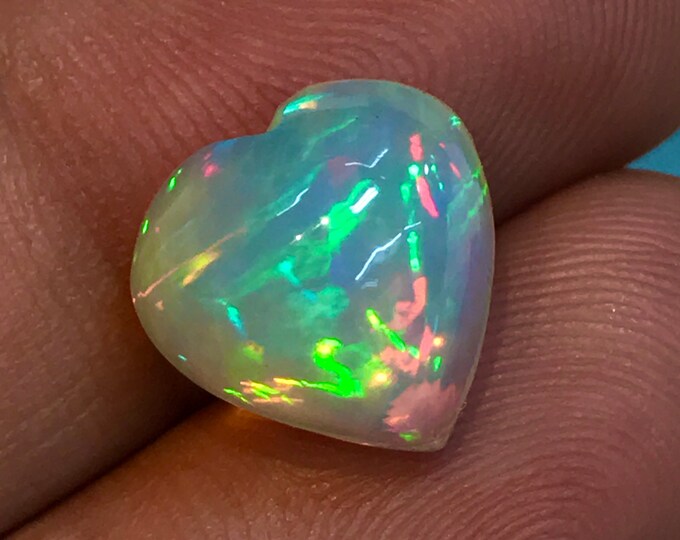 Opal Welo Ethiopian- Amazing Green Red Mix Fire -AAA - High Quality ...