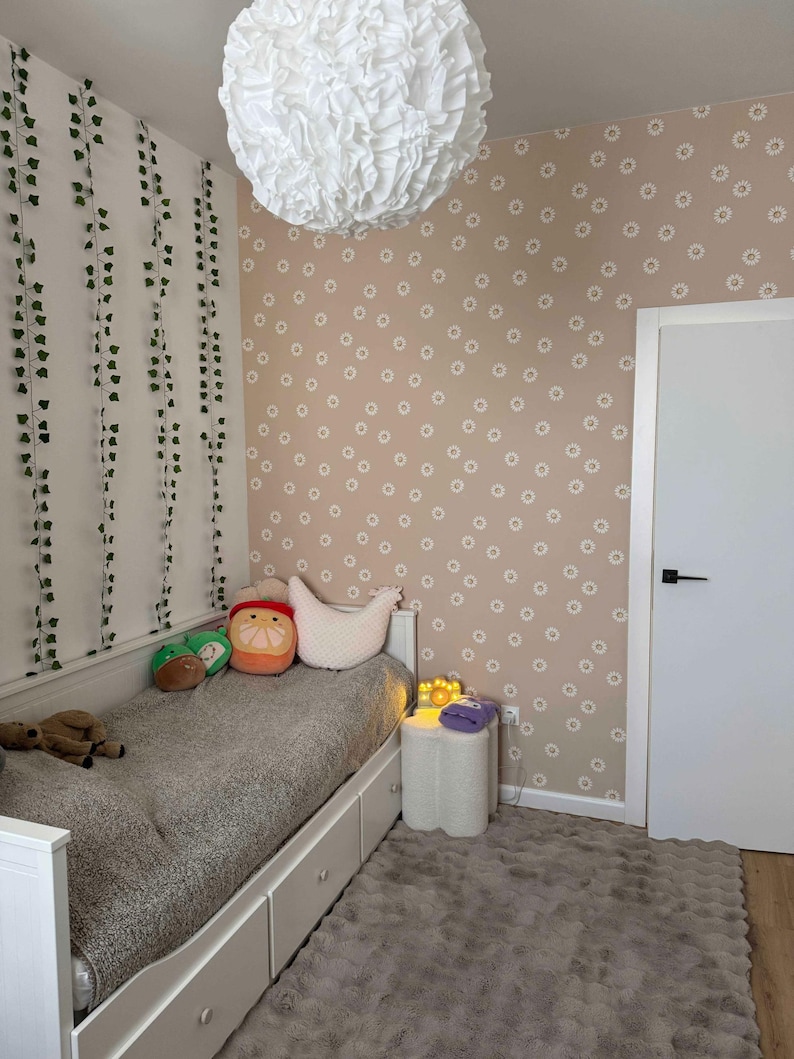 Wallpaper Sample 25x75 Cm - Nude Daisy Wallpaper - Etsy UK