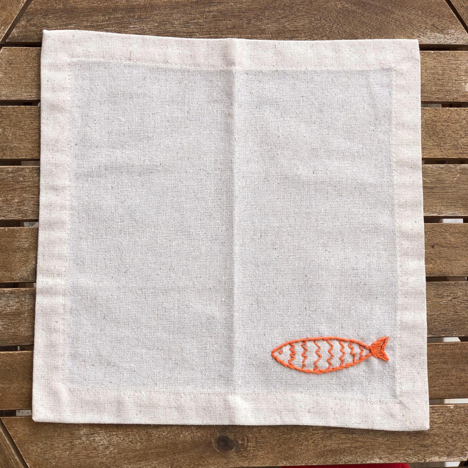 Hand Embroidered Linen Napkin Set, Sea Creatures, Coastal Table Decor ...