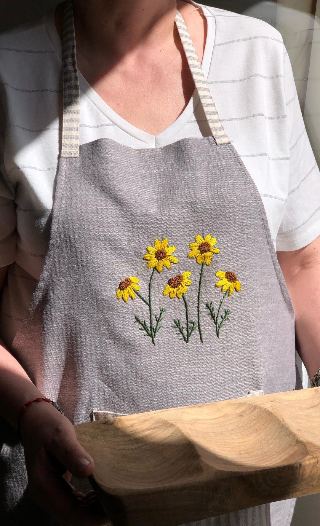 Hand Embroidered Apron,cotton Apron,kitchen Apron,daisy Embroidered ...