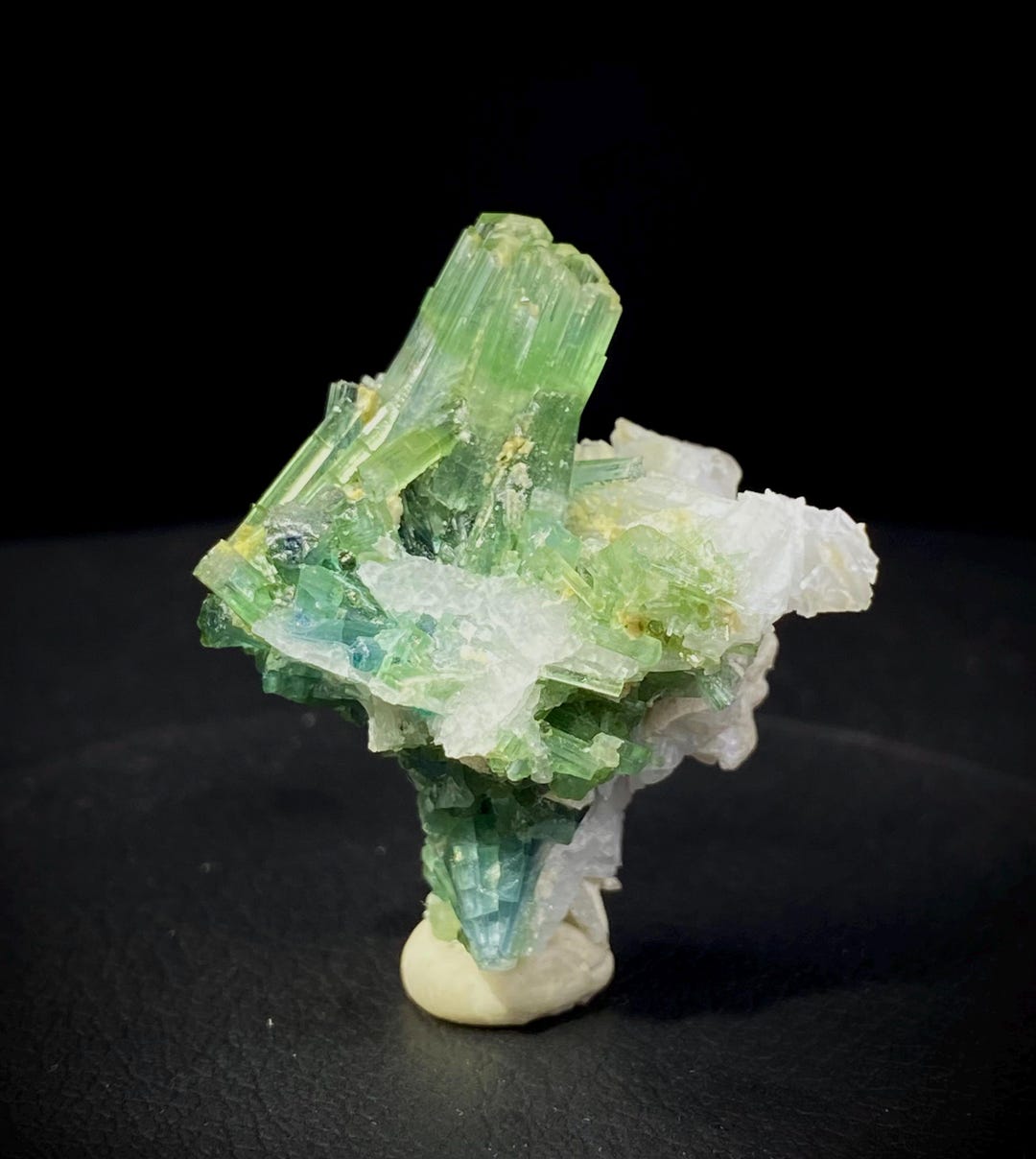 Terminated Blue/green Tourmaline Crystals Punch With Muscovite Combine ...