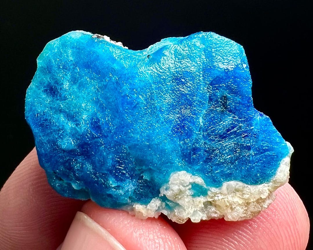 41 Cts Rarest UV Reactiv Hauyne Crystal From Afghanistan Mineral ...