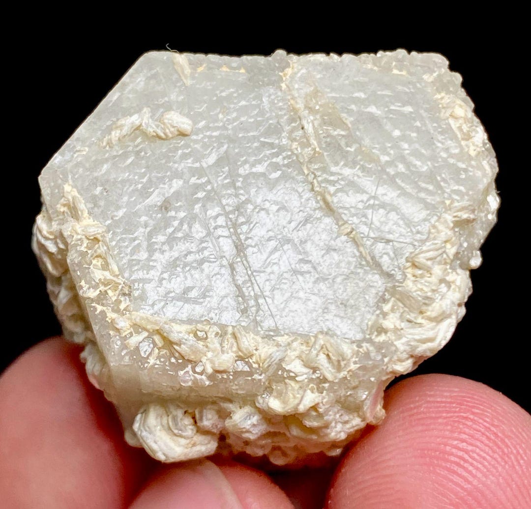 90 Carats Natural Unique Beryl With Albite Matrix From Pakistan ...