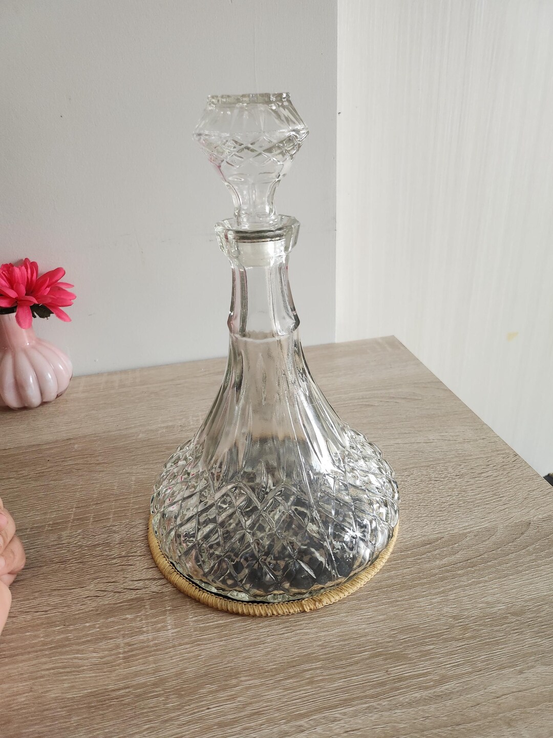 Vintage Crystal Glass Decanter With Stopper – Elegant Cut Glass Design ...
