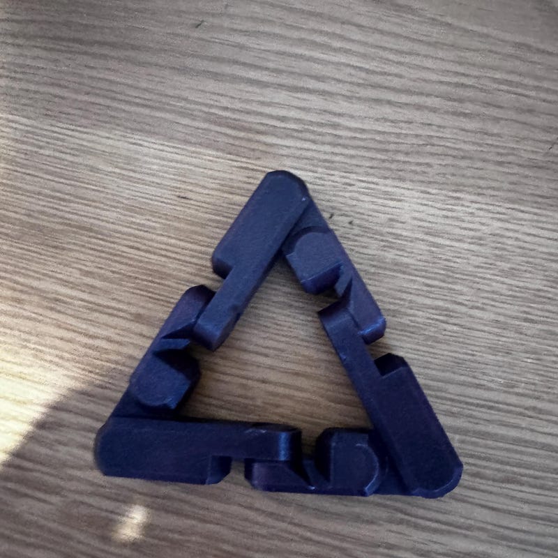 Triangle Fidget - Etsy