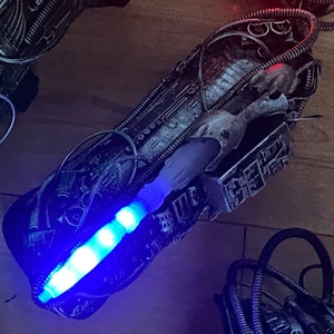 Strobing Lights Laser Blaster Cosplay Cyberpunk Cyborg Costume Arm ...