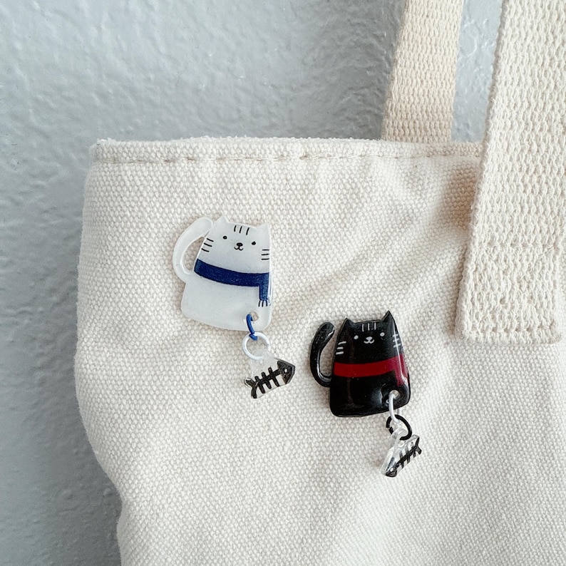 Cat Pin//black Cat Pin//white Cat Pin //handmade Pin//pin for Bags and ...