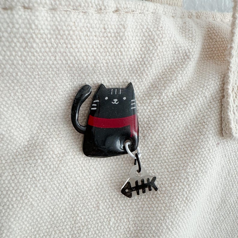 Cat Pin//black Cat Pin//white Cat Pin //handmade Pin//pin for Bags and ...